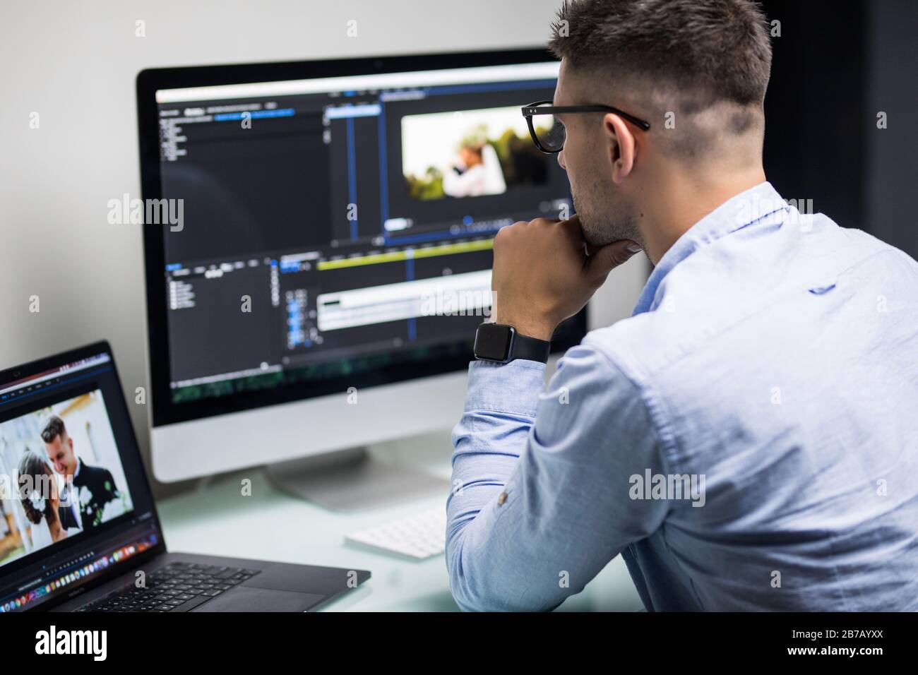 Web content editor hi-res stock photography and images - Alamy