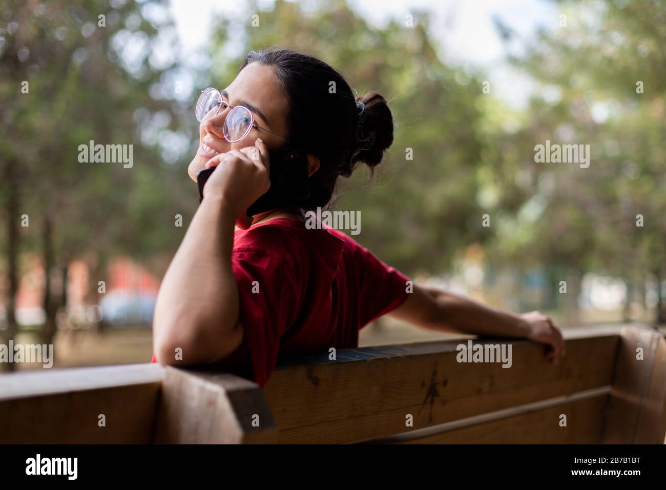 One handed woman hi-res stock photography and images - Alamy