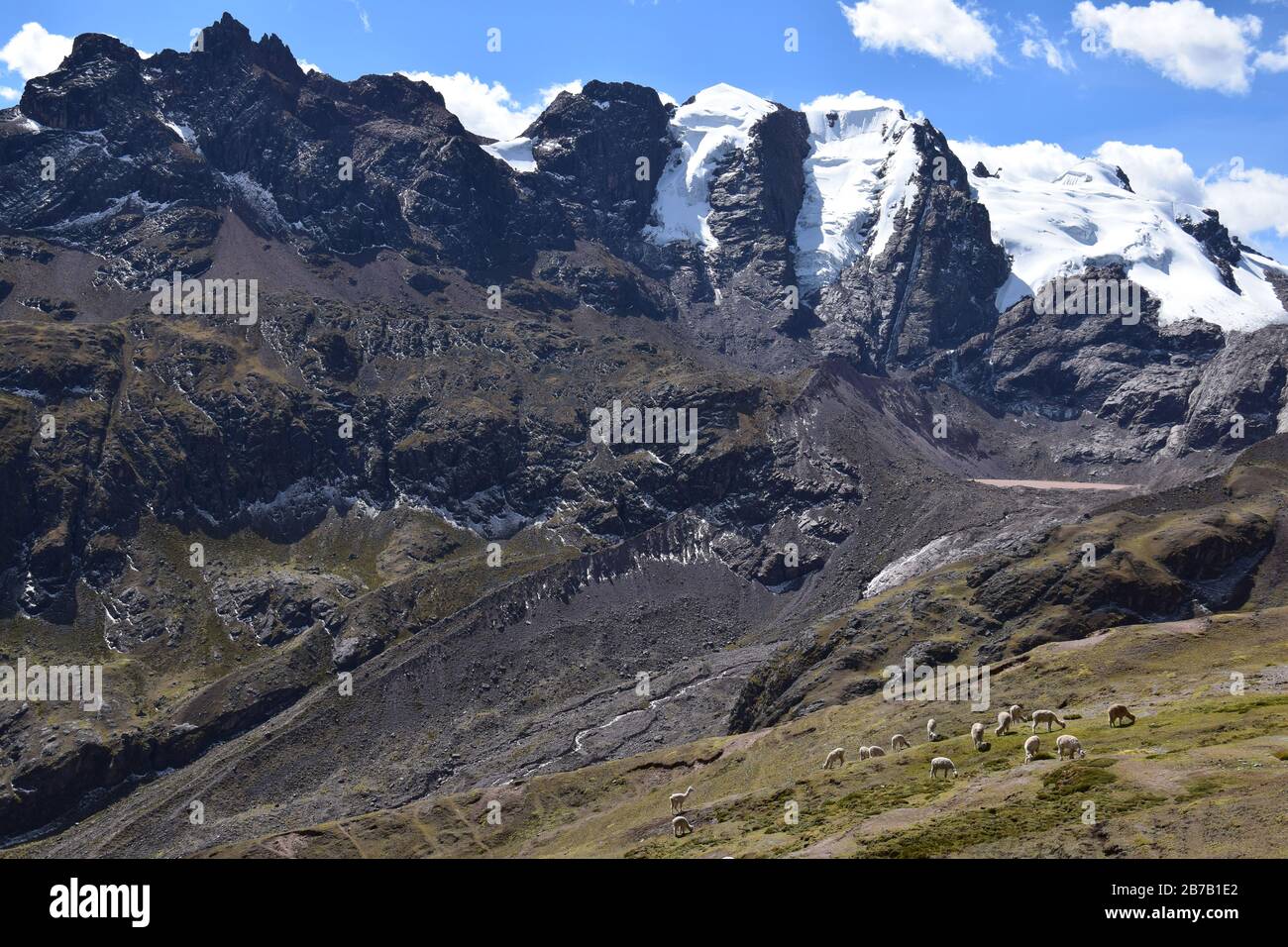 Scenery near the Vilcanota mountain range in Cusco, peru Stock Photo ...