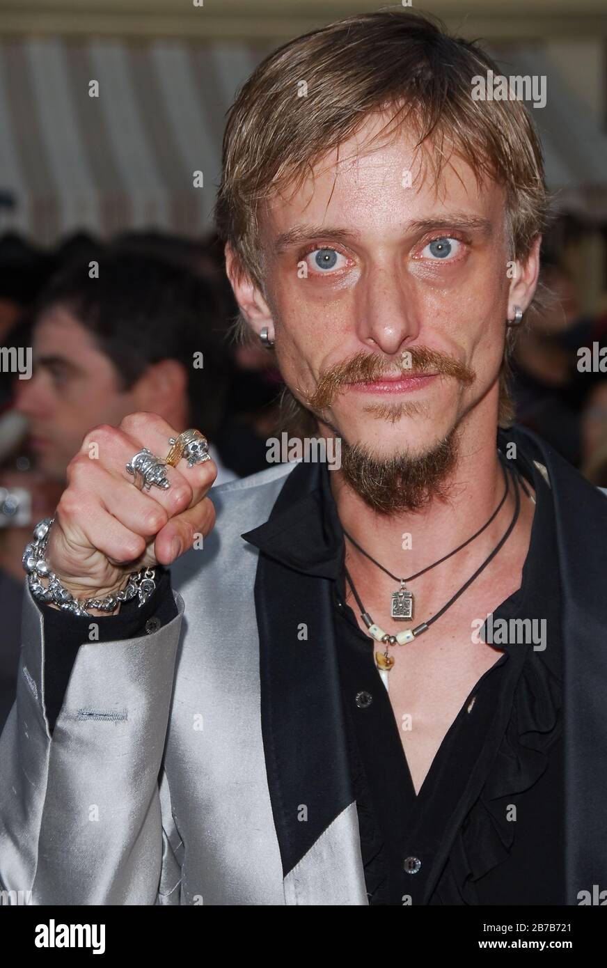 Mackenzie crook pirates of caribbean hi-res stock photography and ...