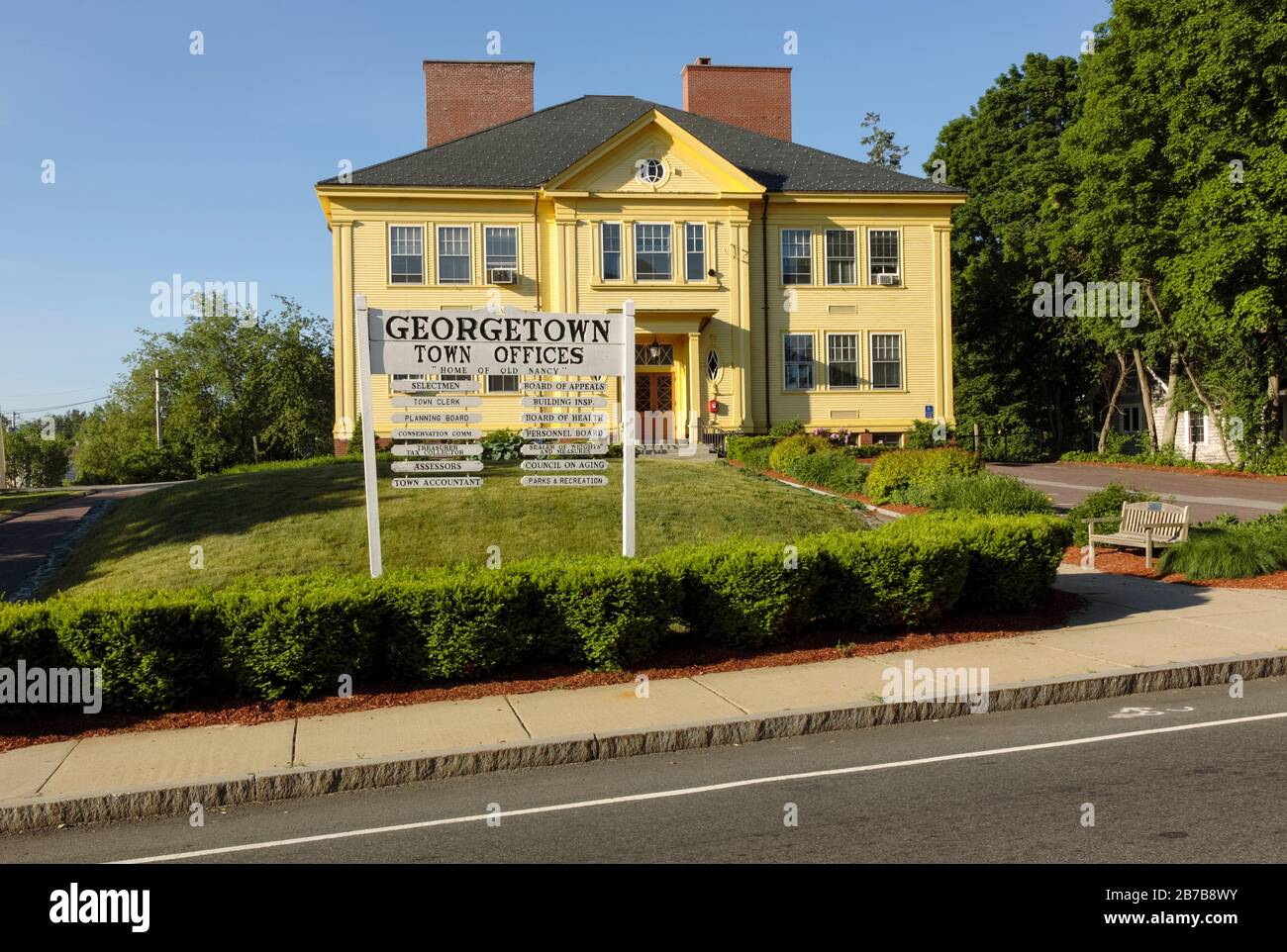 Memorial Town Hall in Georgetown, Massachusetts. Built in 1905, this ...