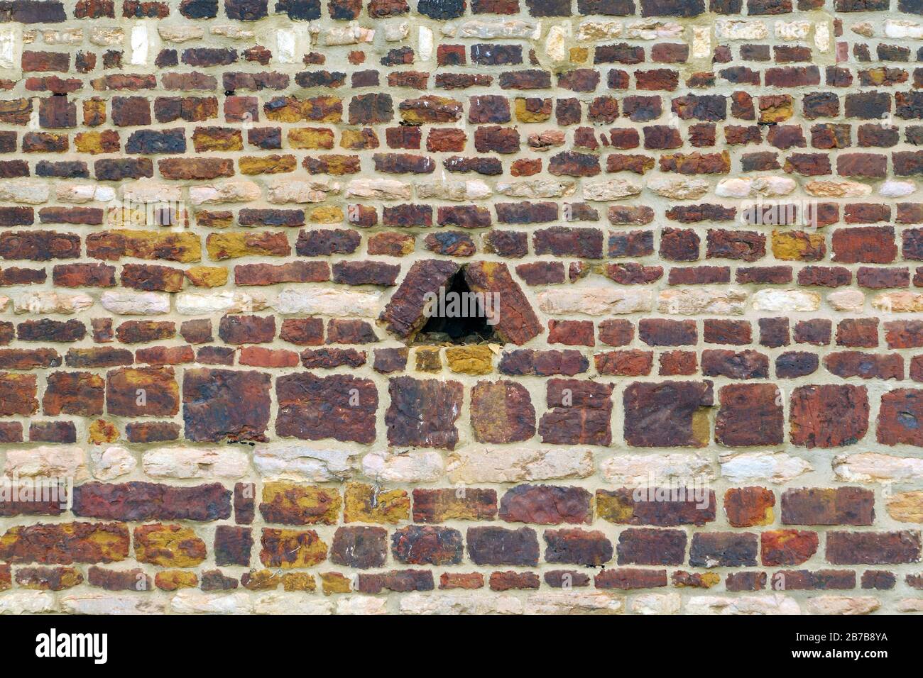 old stone wall building texture in england uk Stock Photo - Alamy