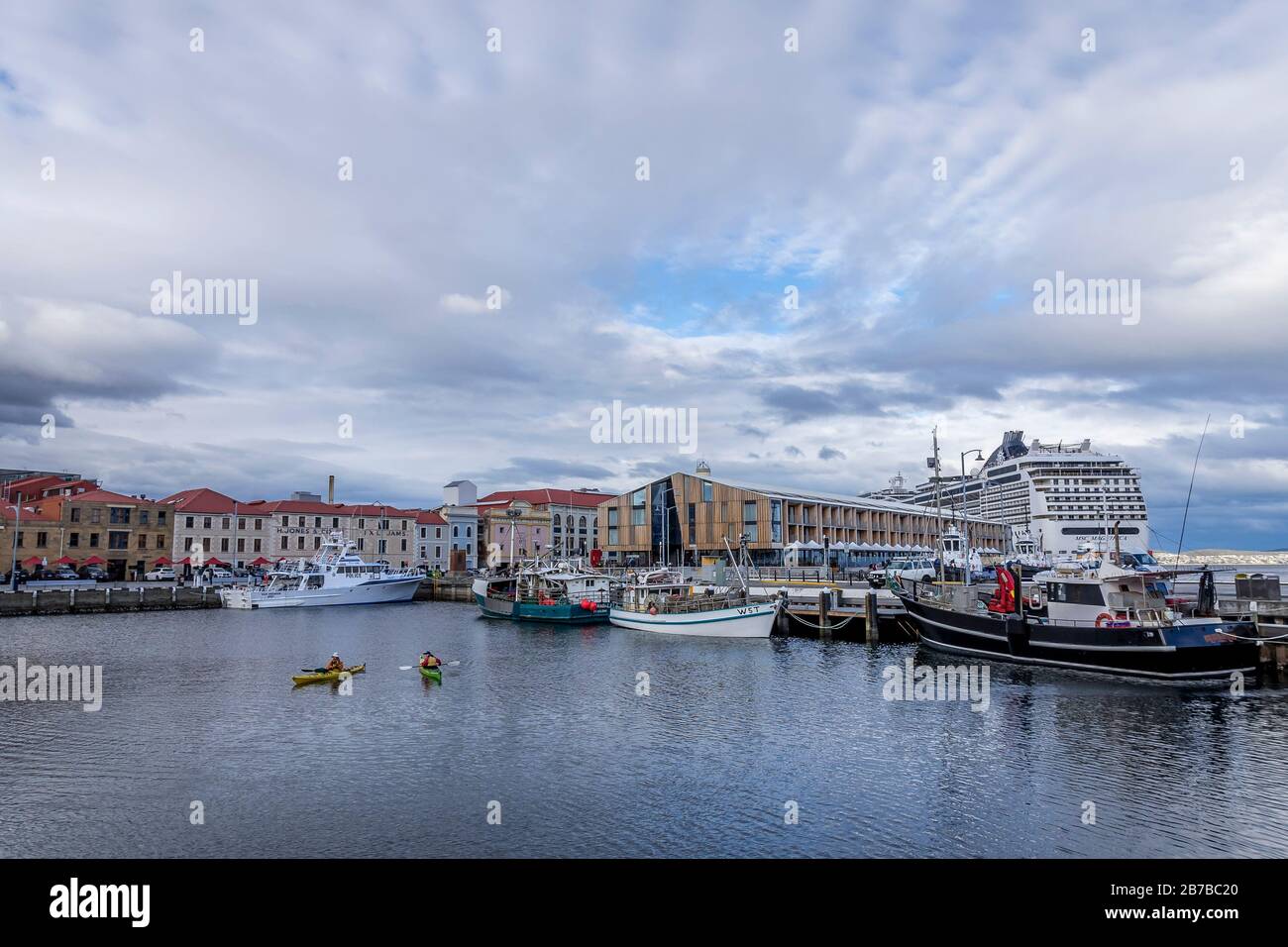 Hobart harbour tasmania hi-res stock photography and images - Alamy