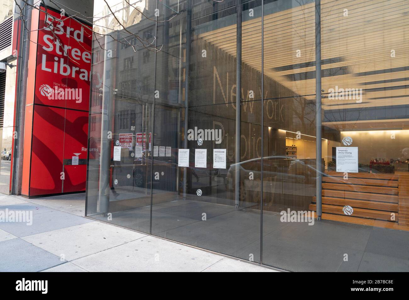 53rd street library hi-res stock photography and images - Alamy