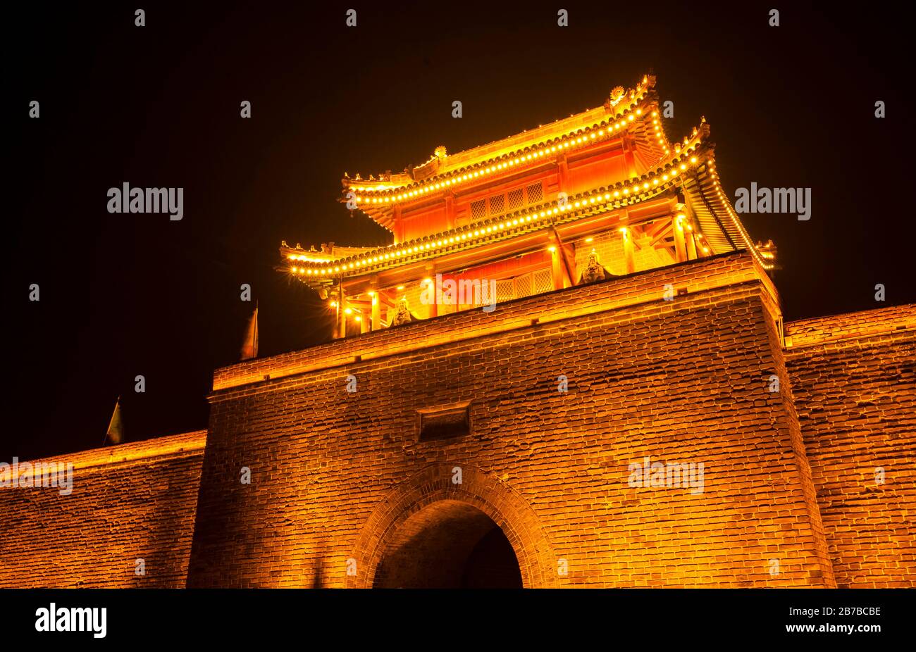 Chinese traditional buildings at night Stock Photo - Alamy