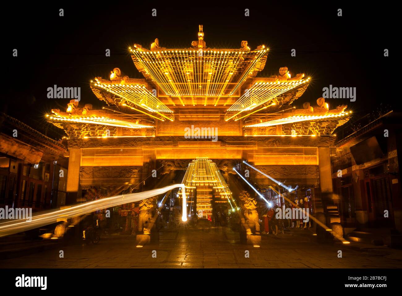 Chinese traditional buildings at night Stock Photo - Alamy