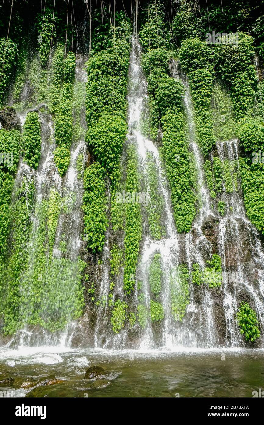 Beautiful and scenic view of Asik-asik Falls in Alamada, Cotabato ...