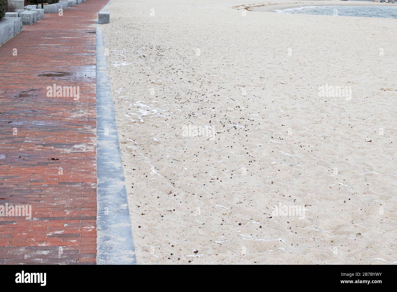 Covering in sand hi-res stock photography and images - Alamy
