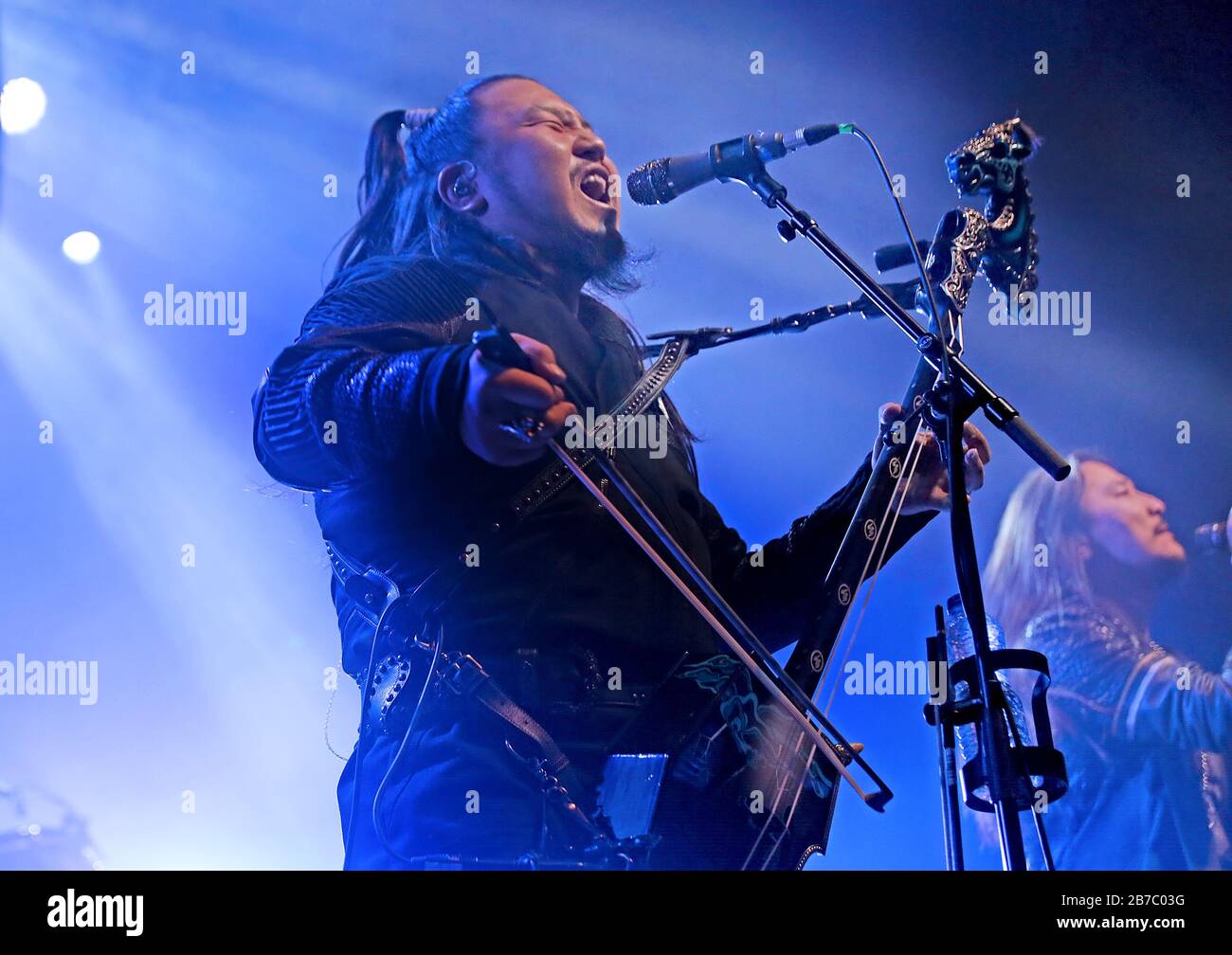 The hu gig hi-res stock photography and images - Alamy