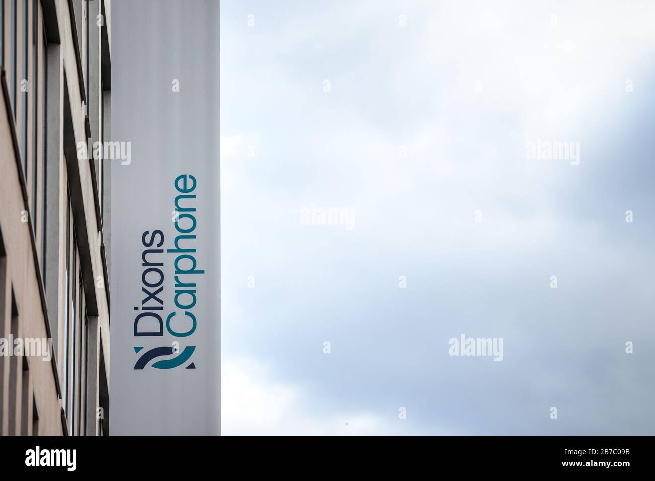 Dixons carphone office hi-res stock photography and images - Alamy