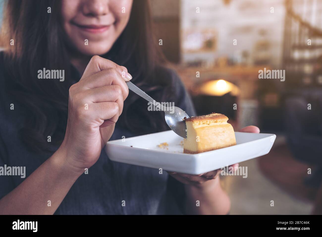 Fat people eating at dessert hi-res stock photography and images - Alamy
