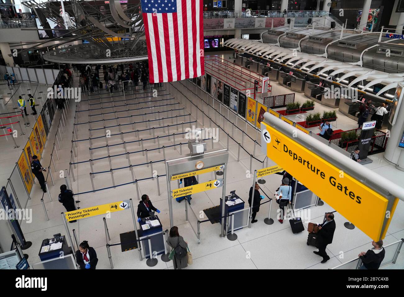John f kennedy airport security hi-res stock photography and images - Alamy