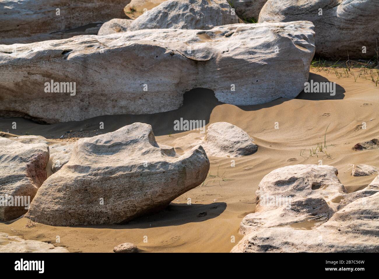 Rock fragments hi-res stock photography and images - Alamy