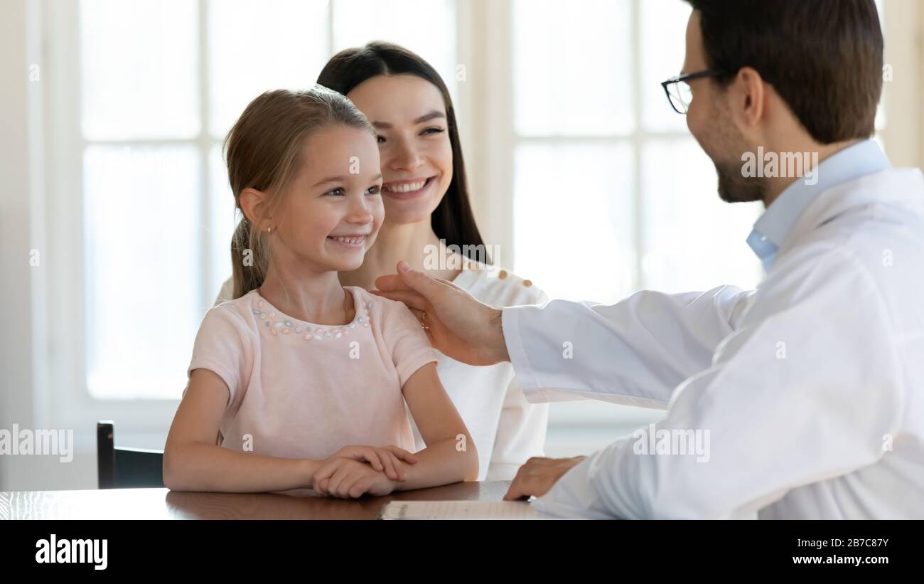 Doctor checkup hi-res stock photography and images - Alamy