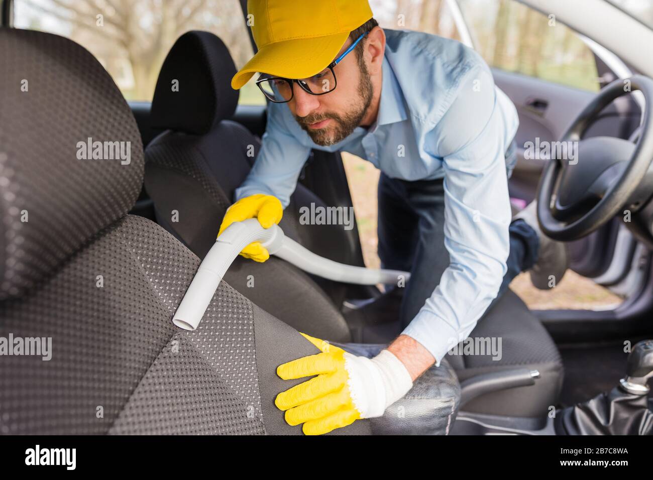 Carwash vacuum hi-res stock photography and images - Alamy