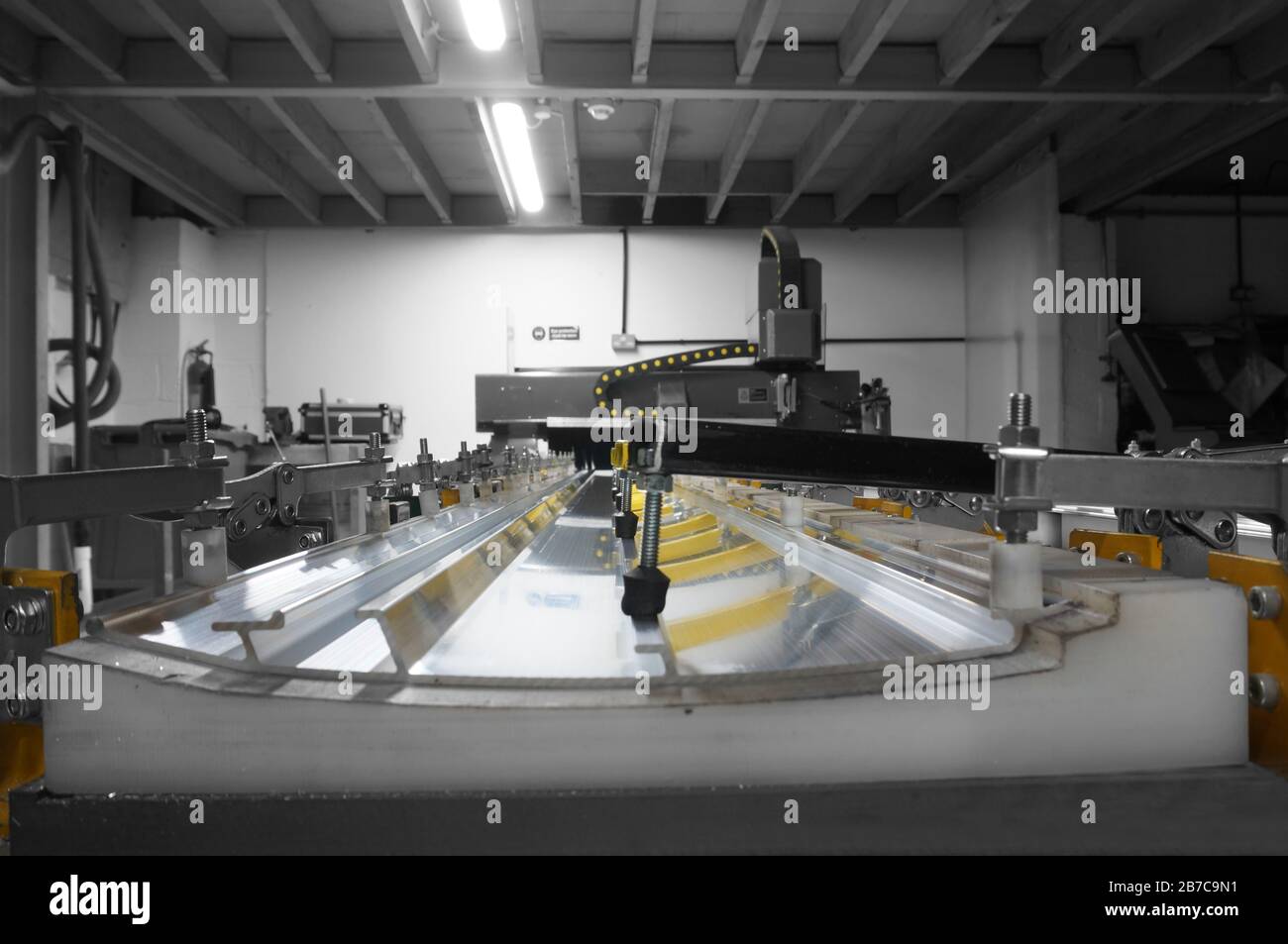 Milling machine bed hi-res stock photography and images - Alamy