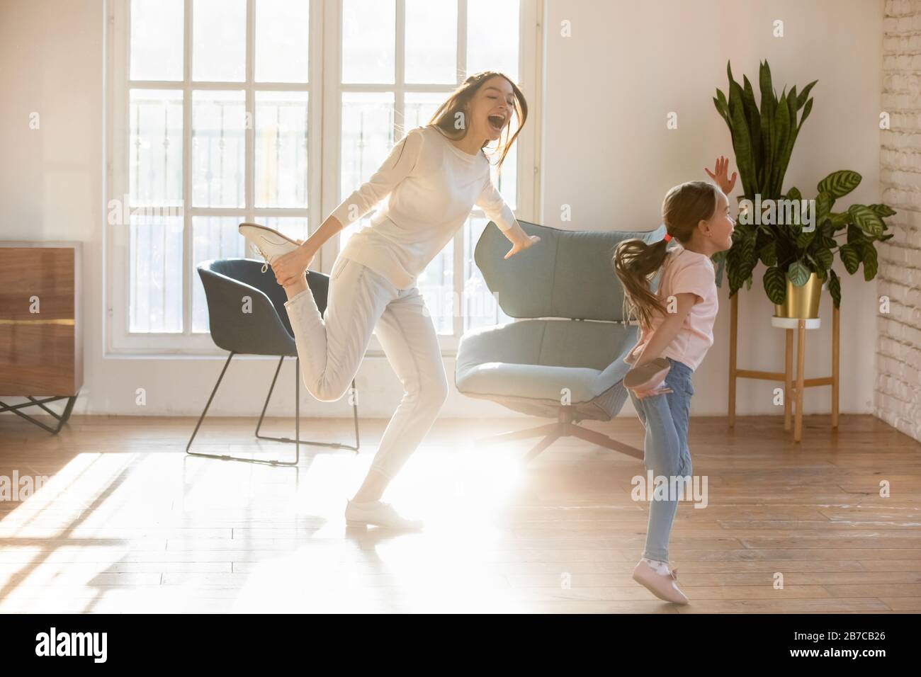 Excited dancers hi-res stock photography and images - Alamy