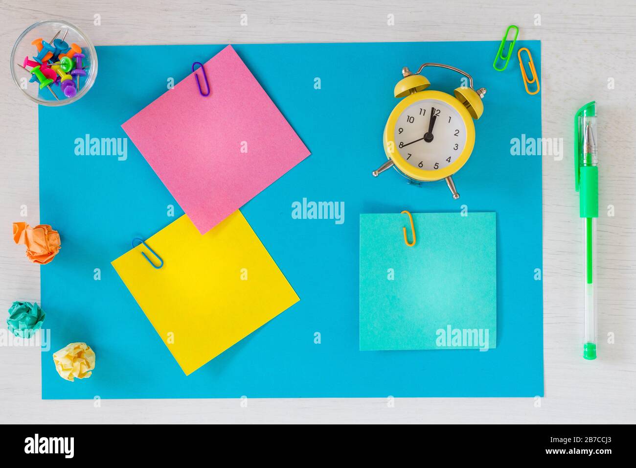Time clock cards hi-res stock photography and images - Alamy