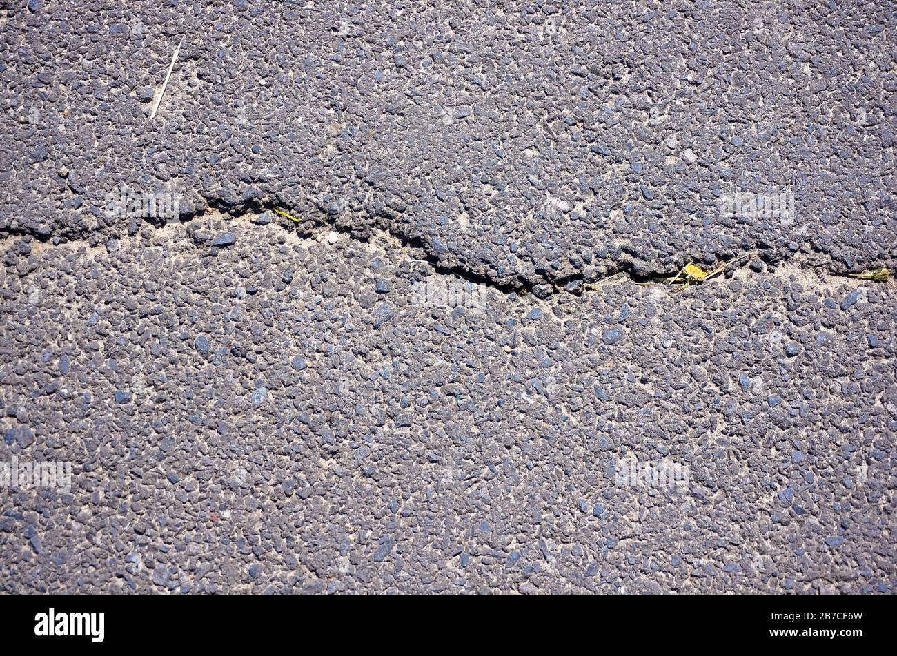 Slight cracks hi-res stock photography and images - Alamy