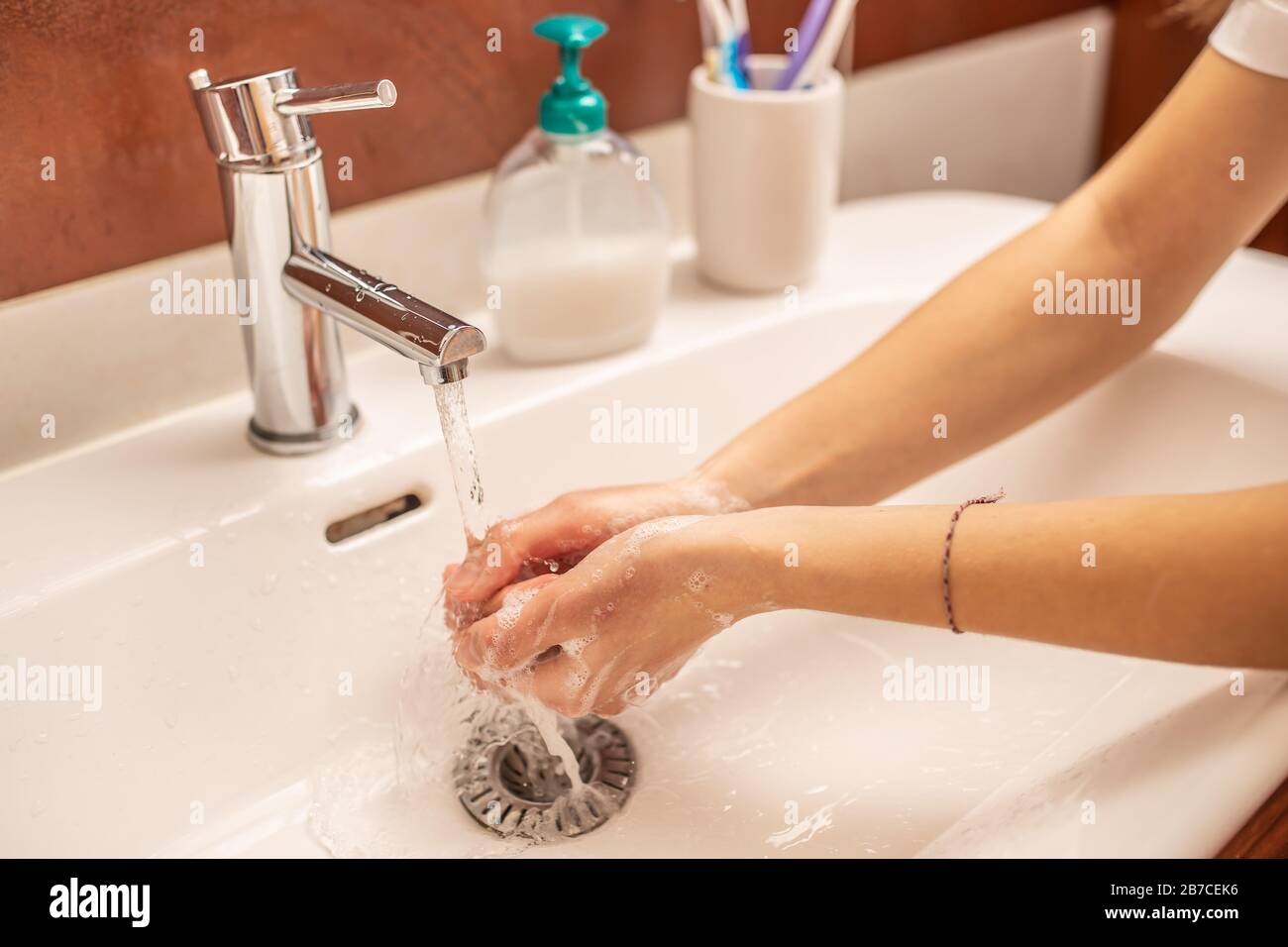 Washing hands with water hi-res stock photography and images - Alamy