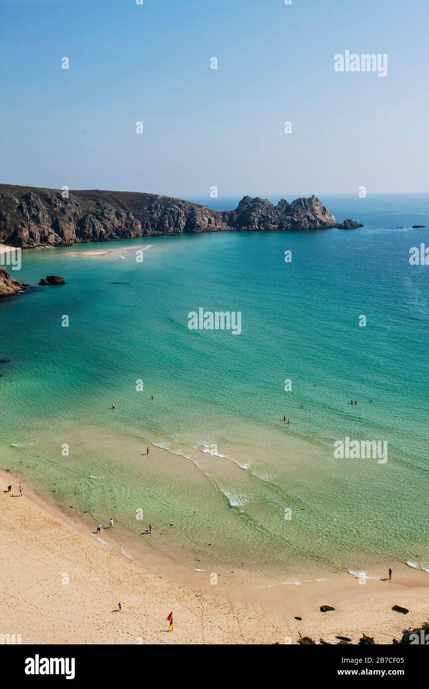 Secret cornwall beach hi-res stock photography and images - Alamy