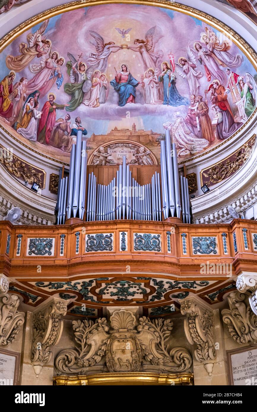 Pipe organ in Cathedral of the Assumption of the Blessed Virgin Mary ...