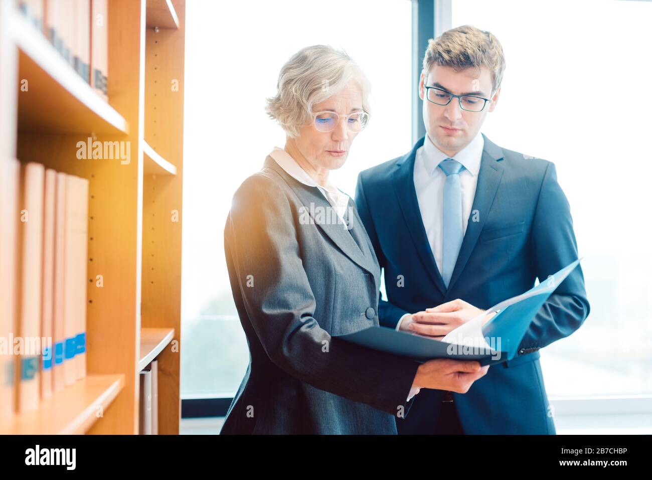 Law firm senior partner hi-res stock photography and images - Alamy