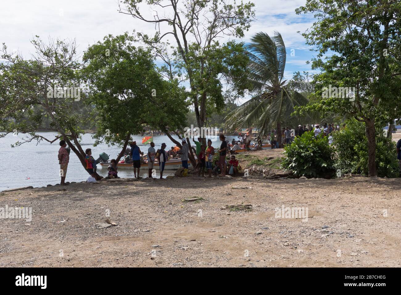 dh Png ferry boat harbour MADANG PAPUA NEW GUINEA Landing shore ferries ...