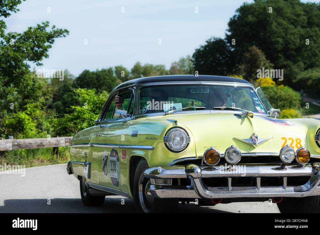 1954 lincoln capri hi-res stock photography and images - Alamy