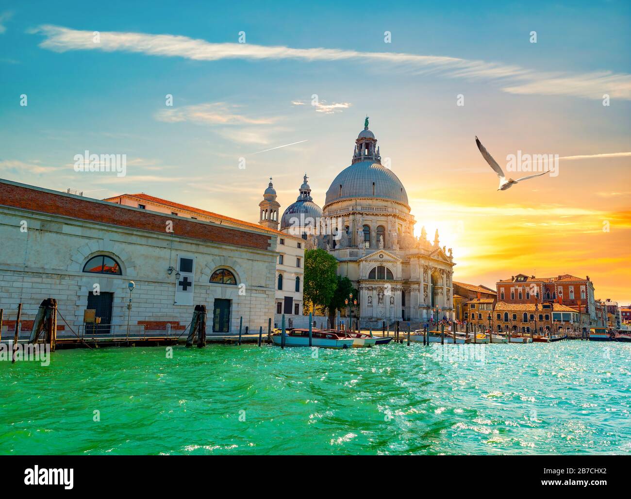 Beautiful sunset over the Grand Canal in Venice Stock Photo - Alamy