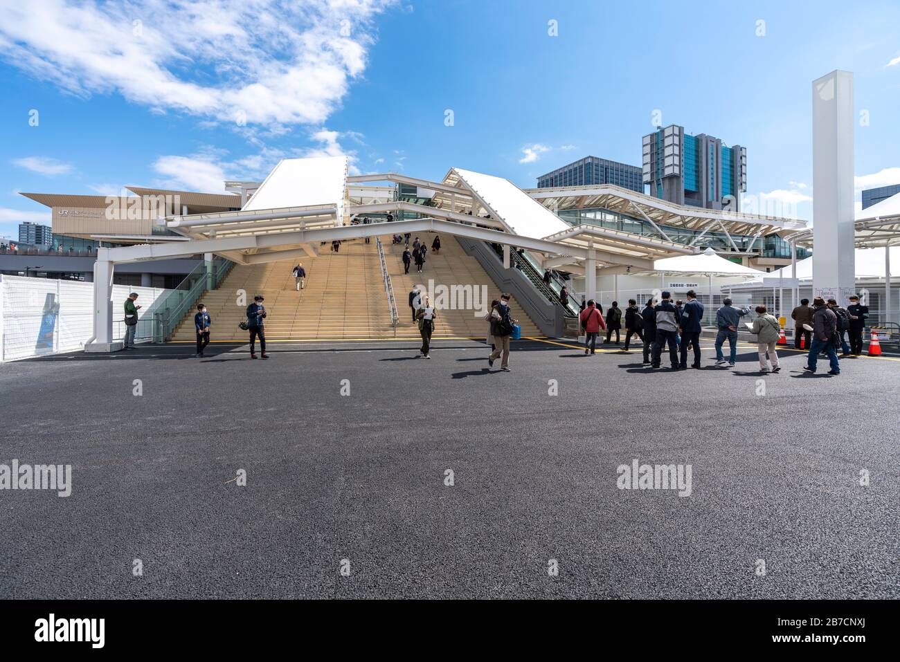 JR Takanawa Gateway Station, Designed by Japanese architect Kengo Kuma ...