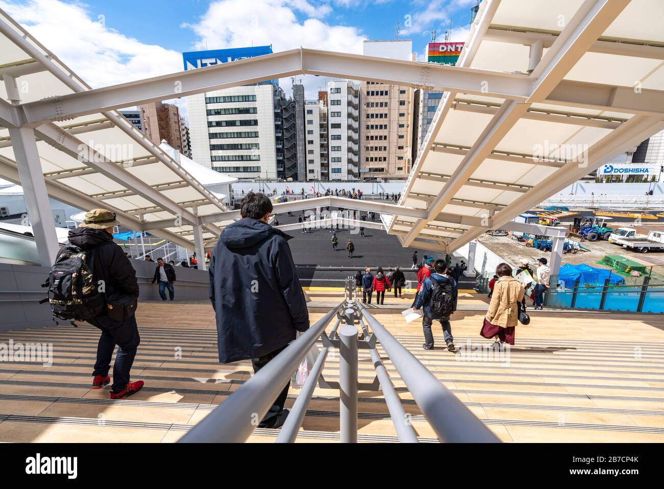 JR Takanawa Gateway Station, Designed by Japanese architect Kengo Kuma ...