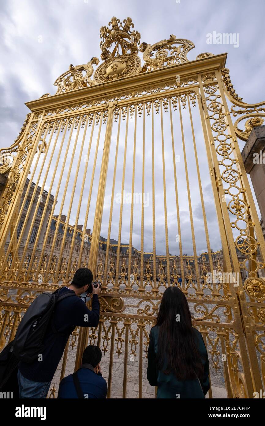 Palace of versailles hi-res stock photography and images - Alamy