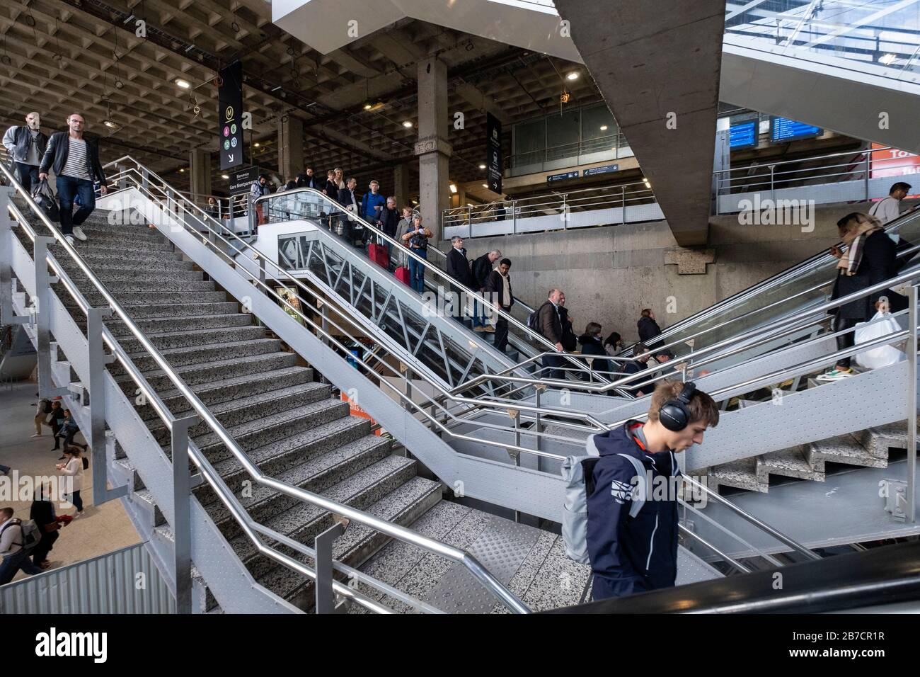 Gare de montparnasse hi-res stock photography and images - Alamy
