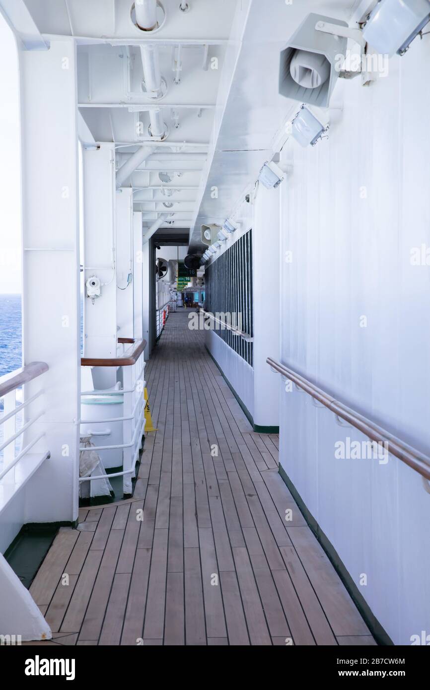 Portside promenade deck onboard the Cruise ship Oceana Stock Photo - Alamy