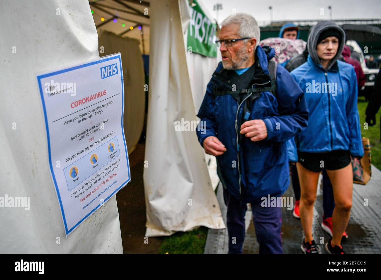 First aid tent hi-res stock photography and images - Alamy