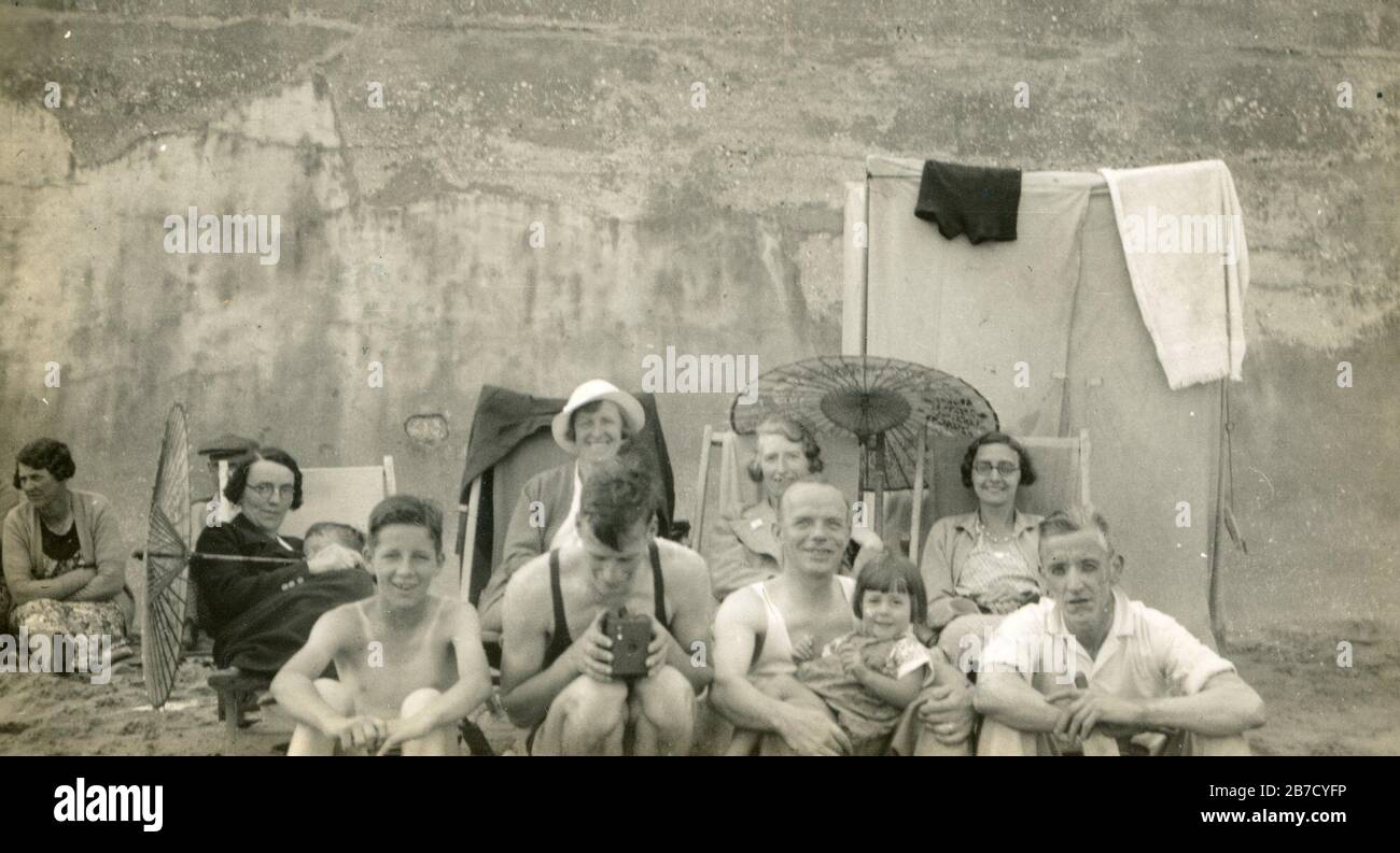 Family 1940s High Resolution Stock Photography and Images - Alamy