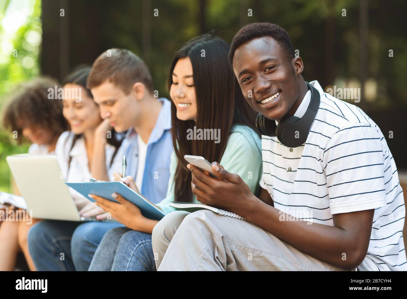 African boys school outdoor hi-res stock photography and images - Alamy