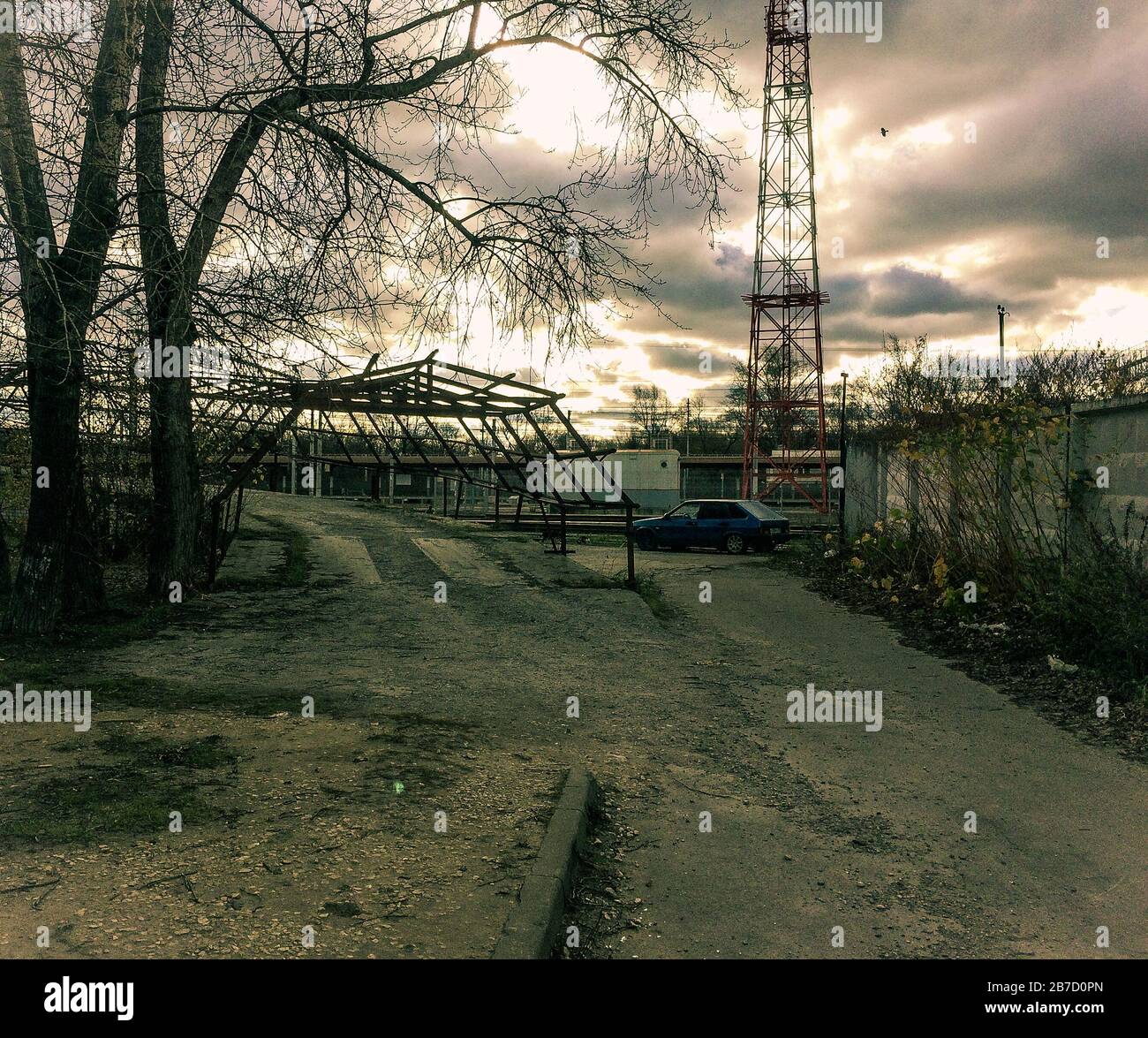 Industrial structures photo hi-res stock photography and images - Alamy