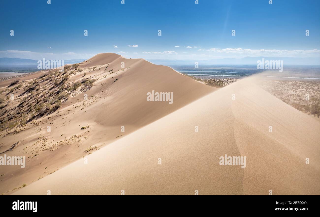 Singing sand dune hi-res stock photography and images - Alamy