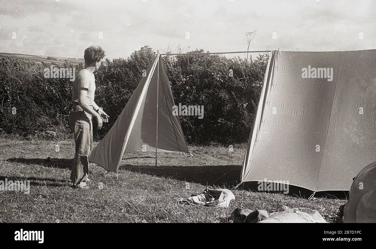 Camping 1950s hi-res stock photography and images - Alamy