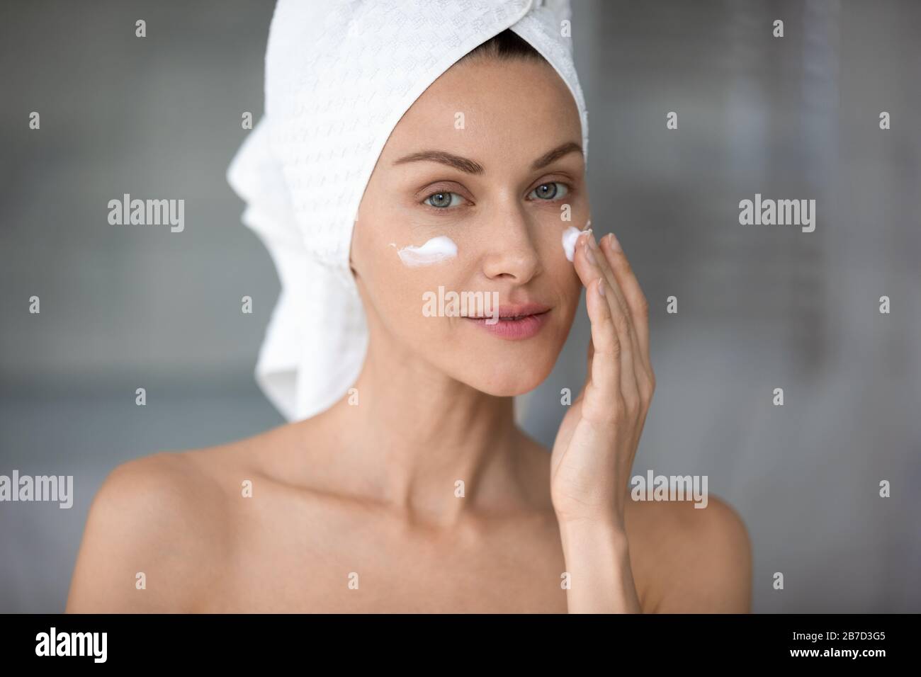 Moisturizing morning hi-res stock photography and images - Alamy
