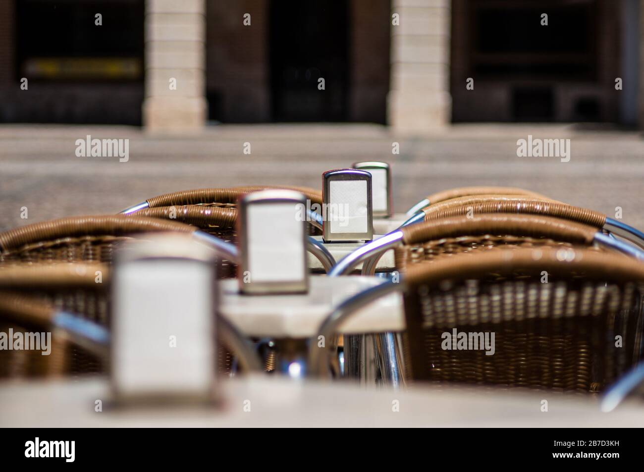 Empty bar hi-res stock photography and images - Alamy