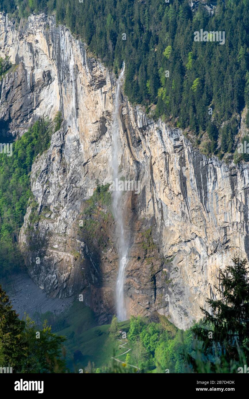 Panoramic view of Lauterbrunnen, the Staubbach fall and the ...