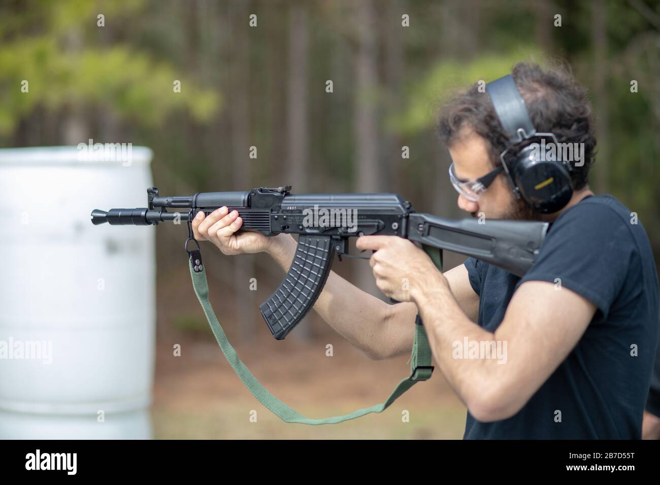 Ak47 shooting range hi-res stock photography and images - Alamy