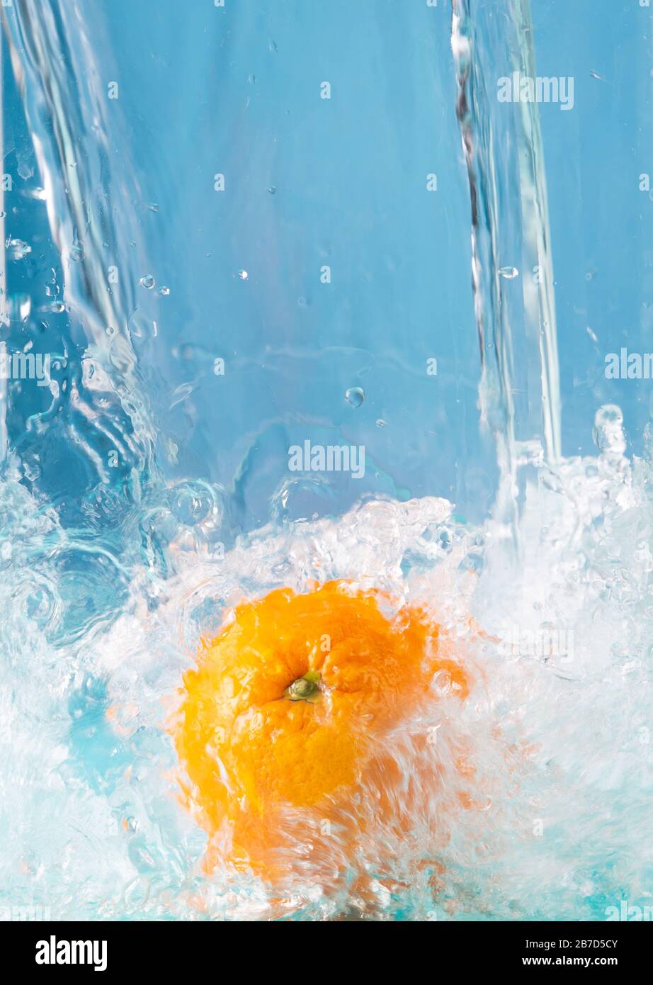 Orange in water hi-res stock photography and images - Alamy