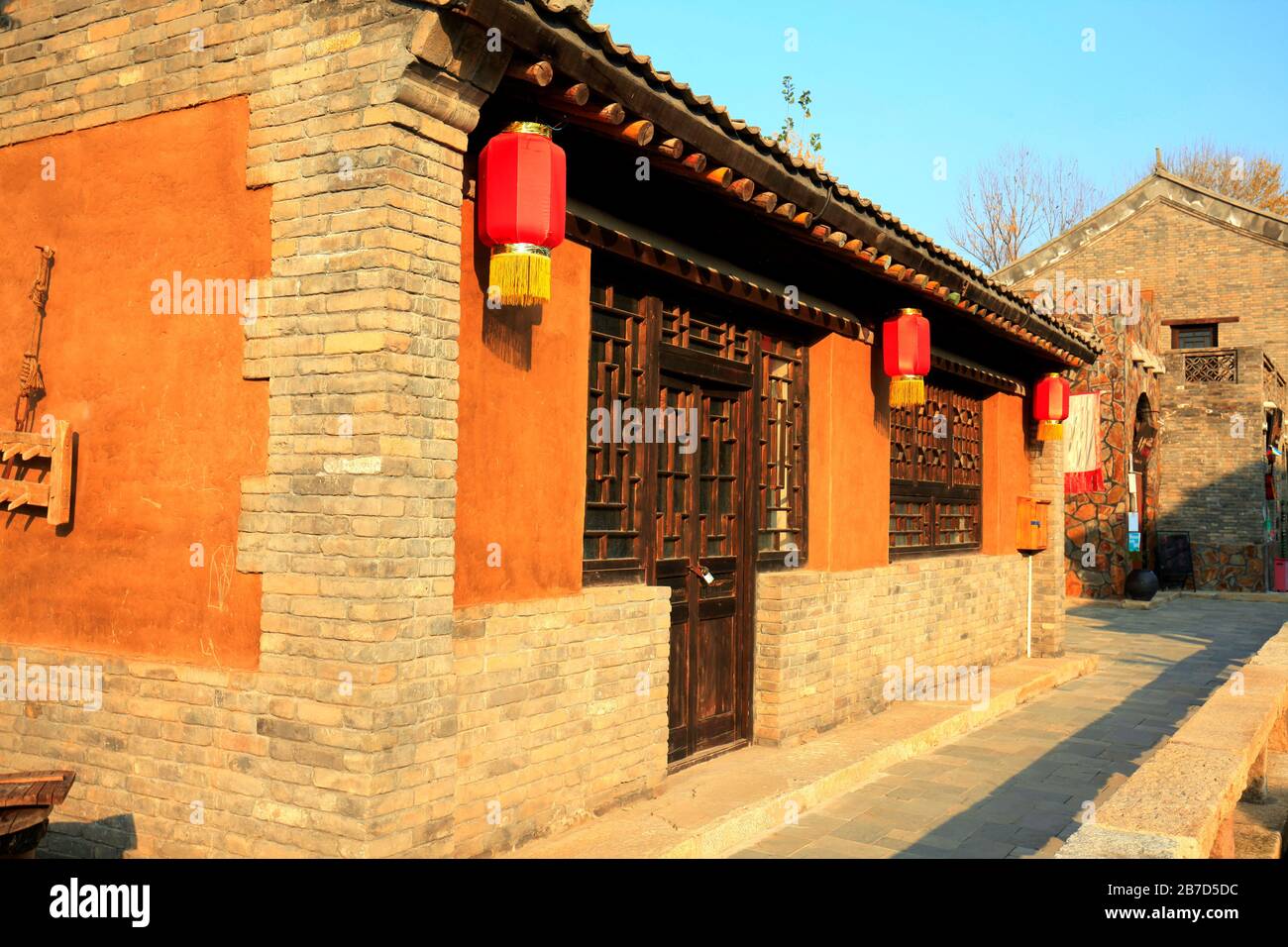The ancient Chinese rural houses Stock Photo - Alamy