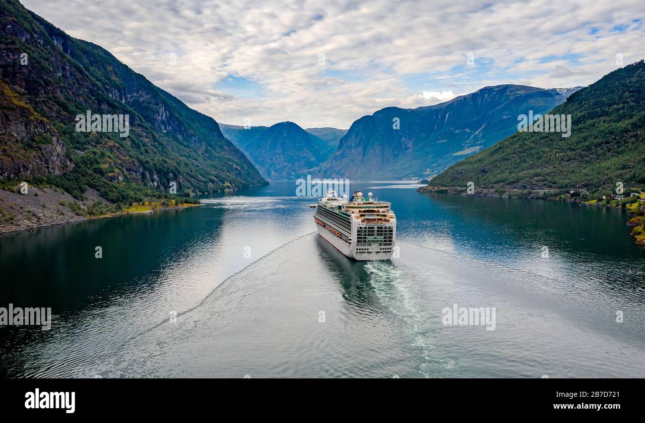 Cruise Ship, Cruise Liners On Hardanger fjorden, Flam Norway. Beautiful ...