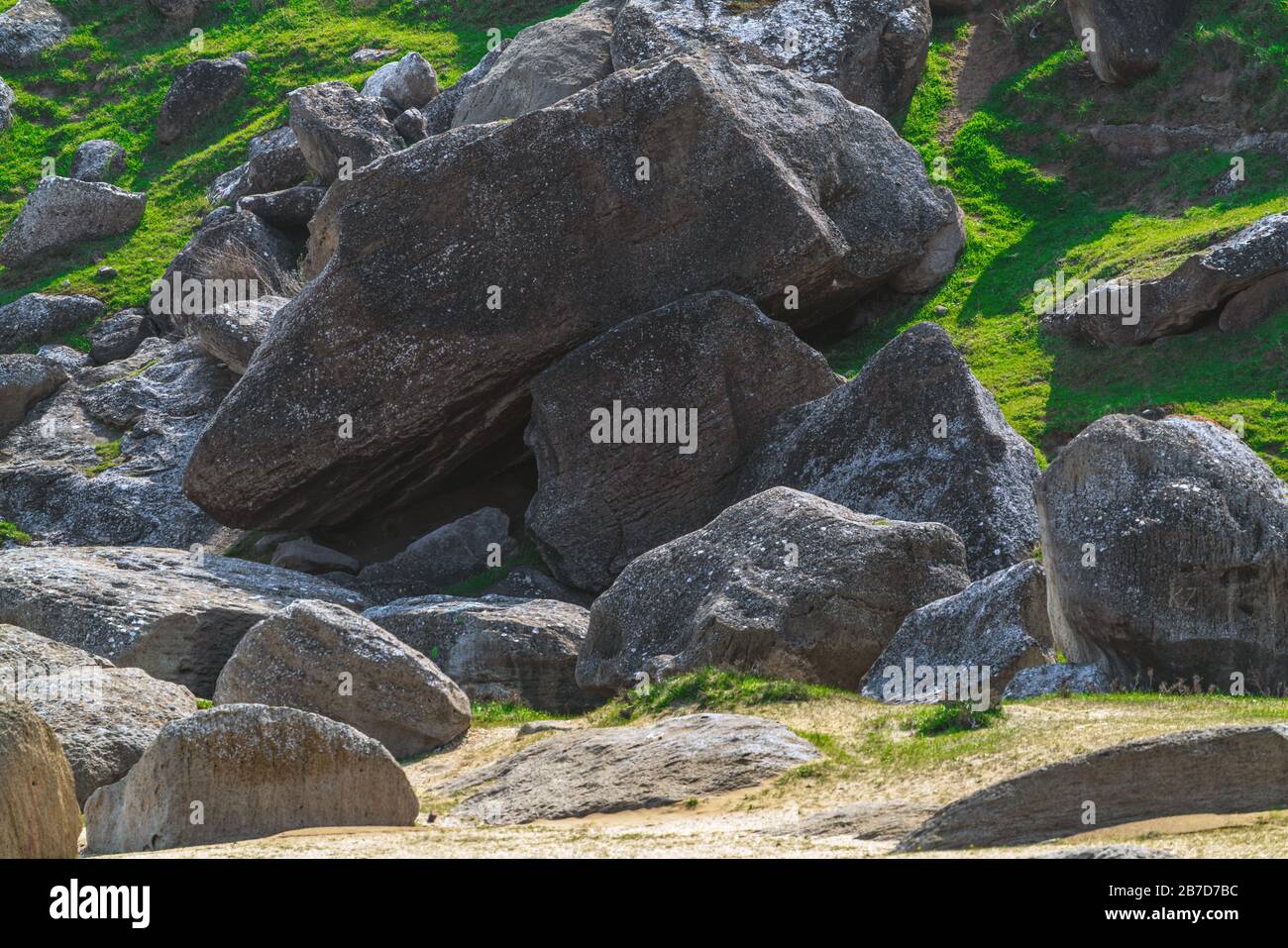 Rock fragments hi-res stock photography and images - Alamy