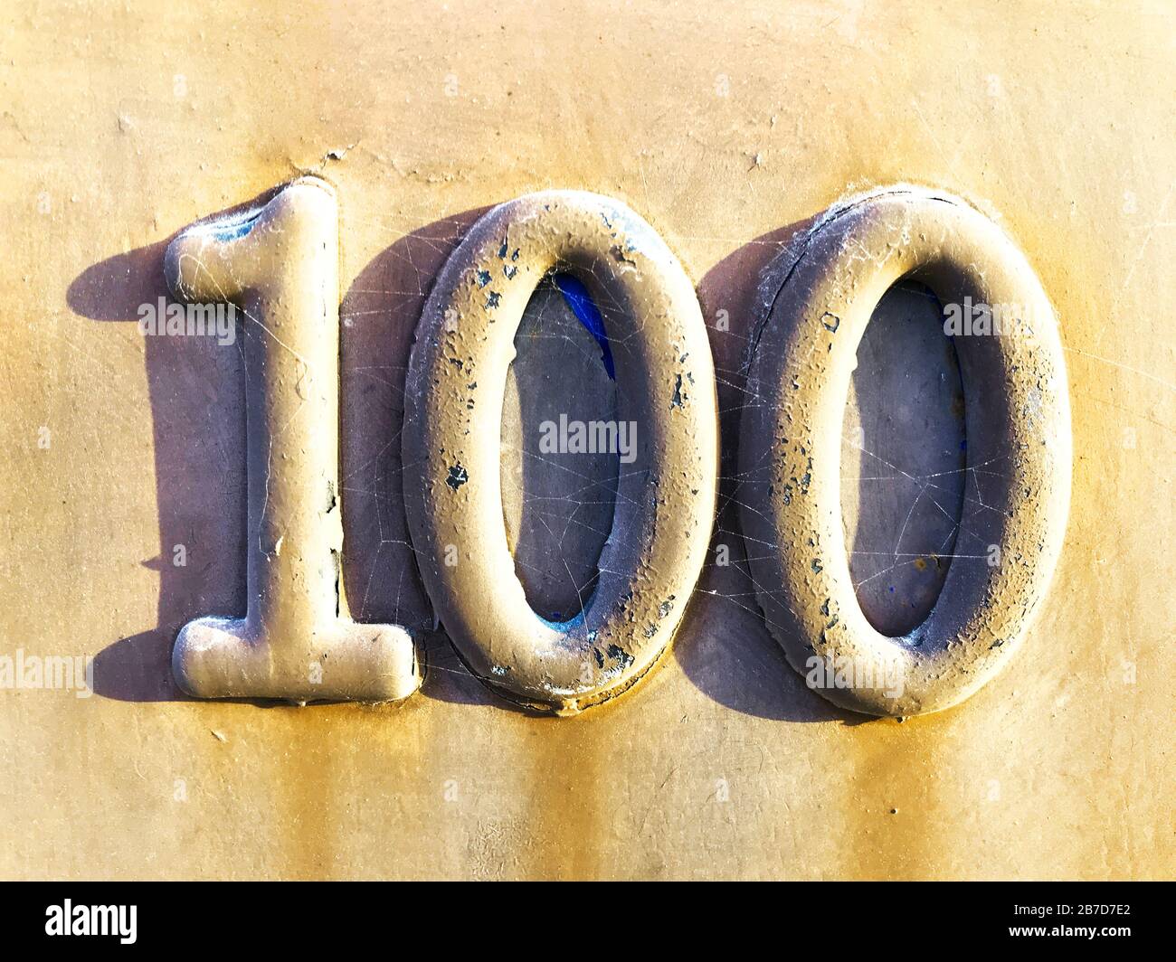 Number 1 to 100 hi-res stock photography and images - Alamy